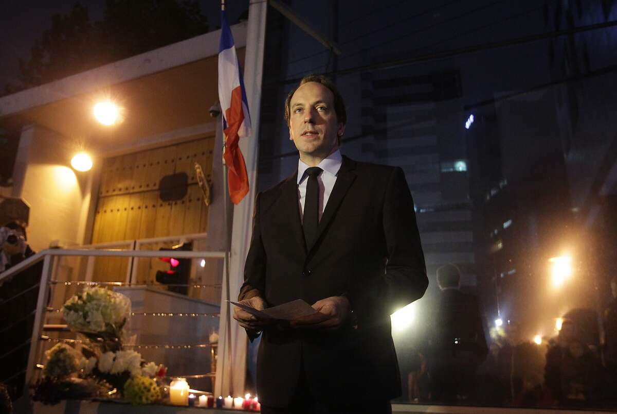 Houston and Texas show support for Paris