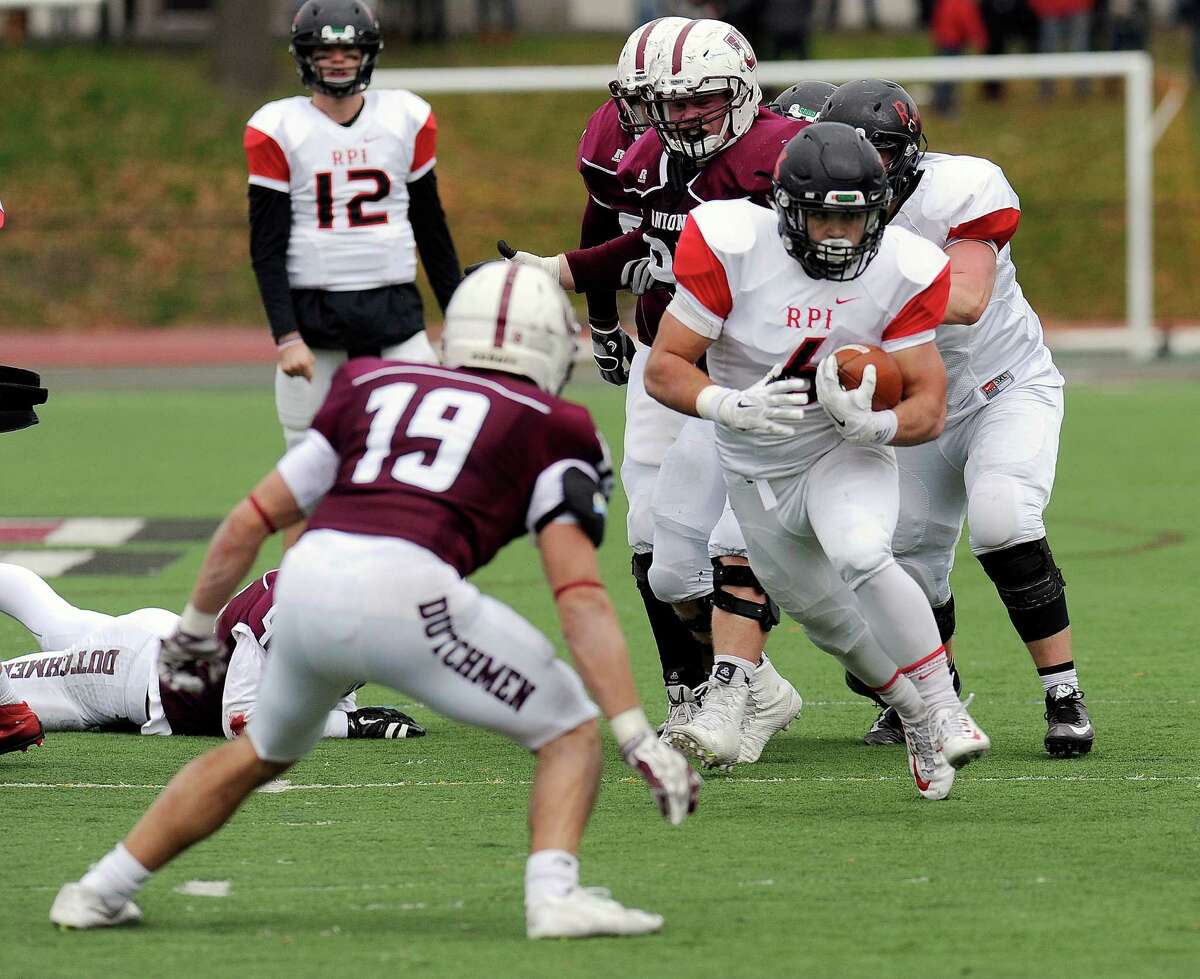 RPI football beats Union for 3rd straight year