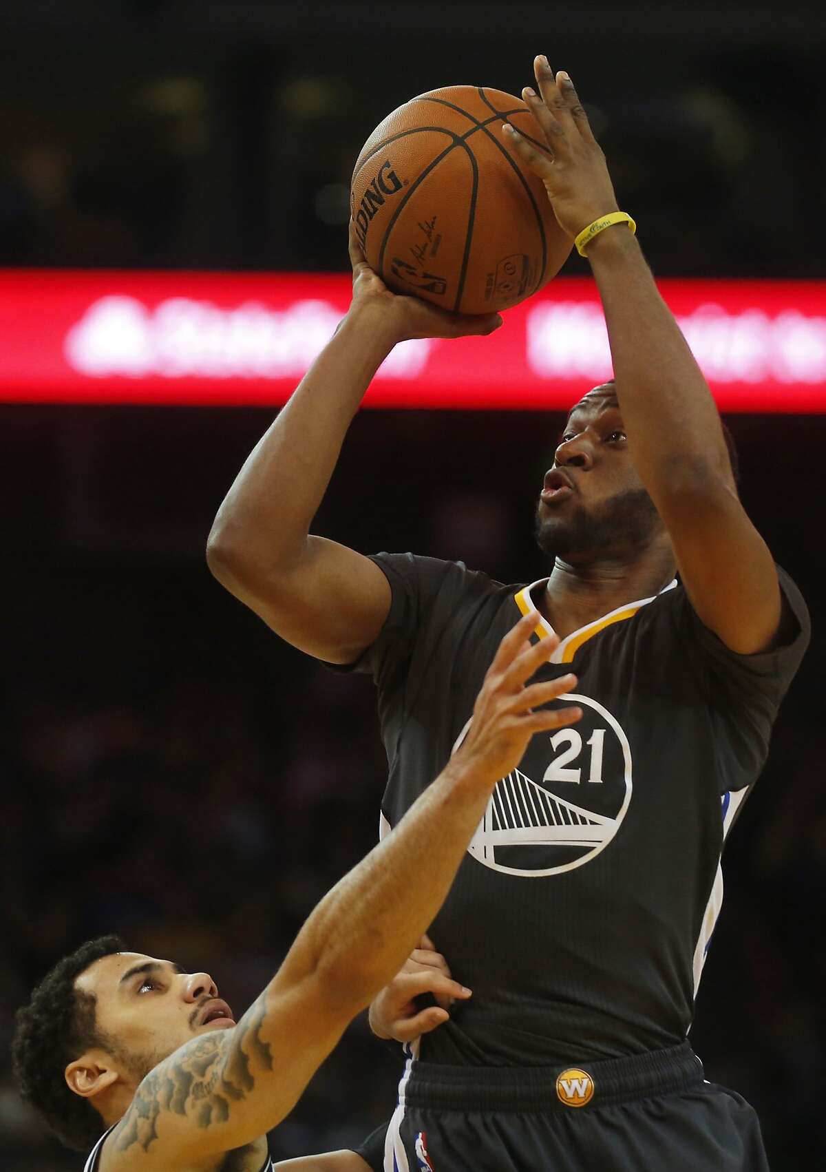 Warriors’ Ian Clark proves himself in 1st career start