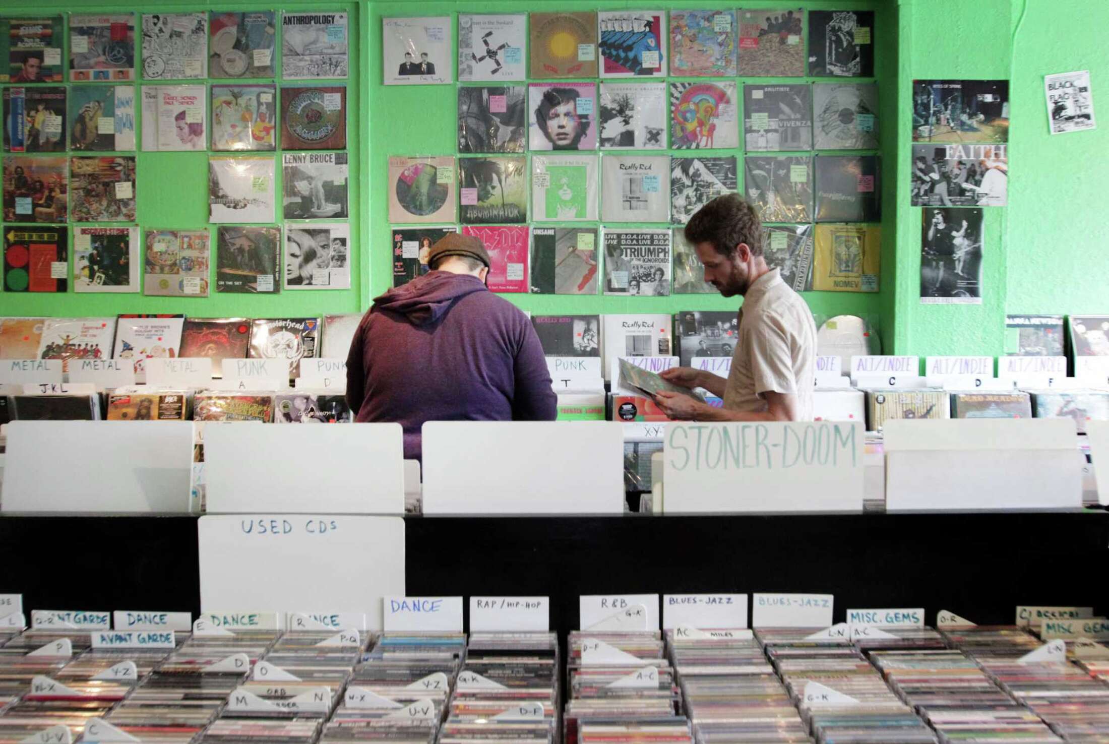Vinal Edge, one of Houston's favorite record stores, turns 30 years old ...