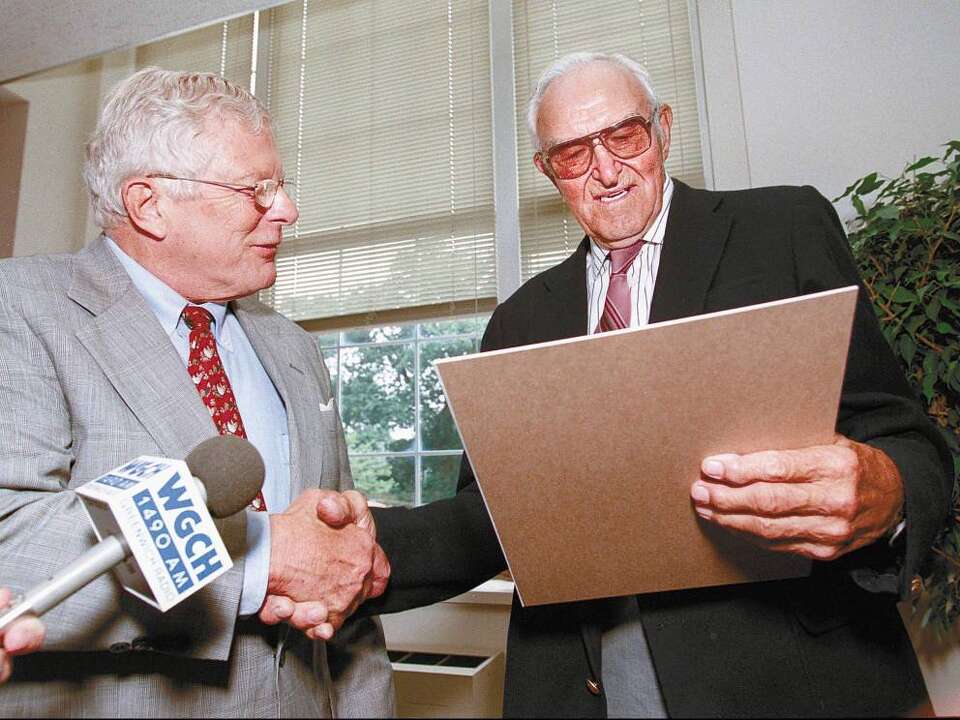 Ex-Greenwich First Selectman Tom Ragland, dead at 89, remembered