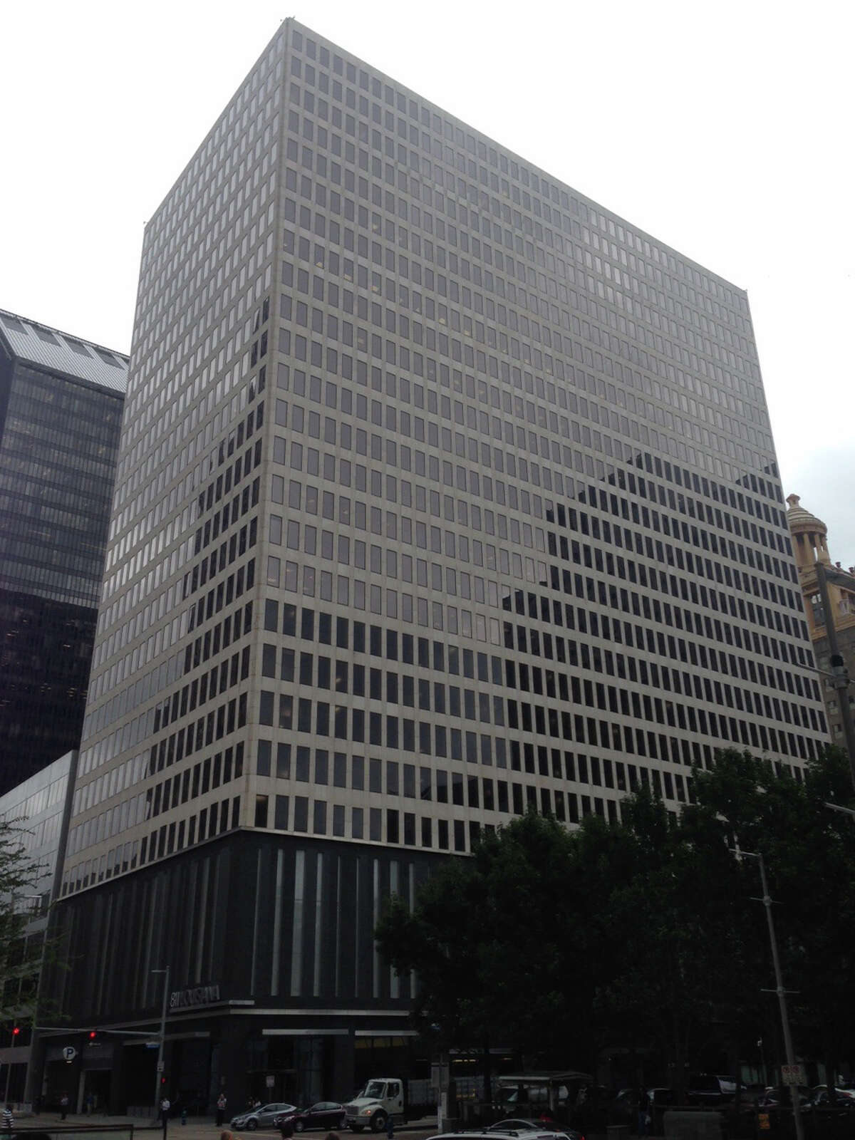 Louisiana Street is Houston's most expensive, report says