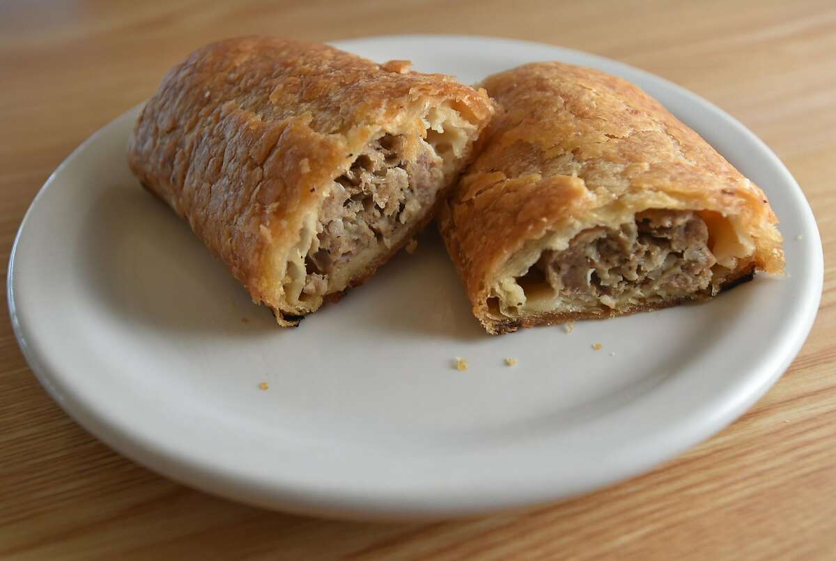 Ode To The Australian Meat Pie