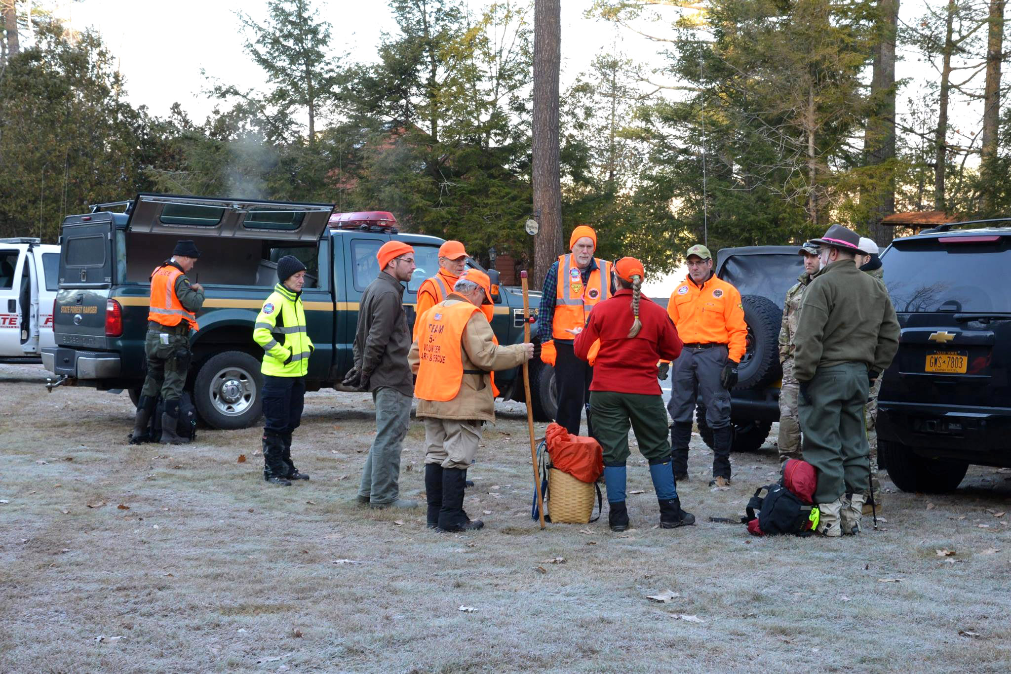 Troy hunter update: Volunteers need to search, drop off food for crew
