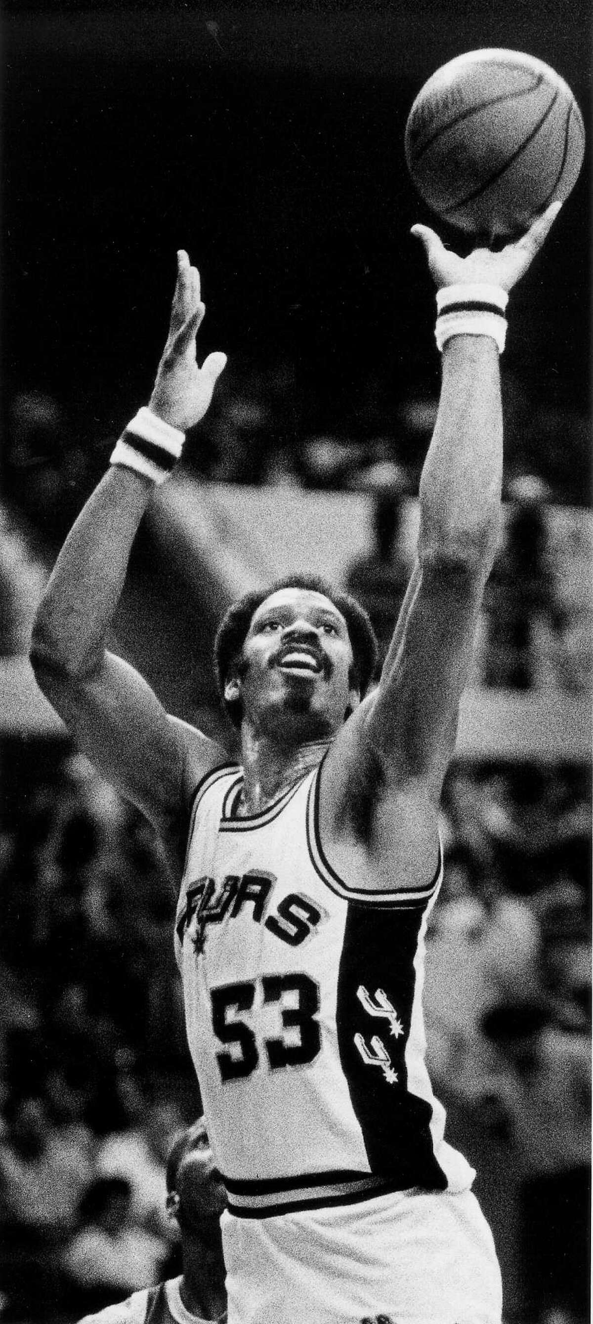 ‘Gentle giant’ Gilmore was force with Spurs