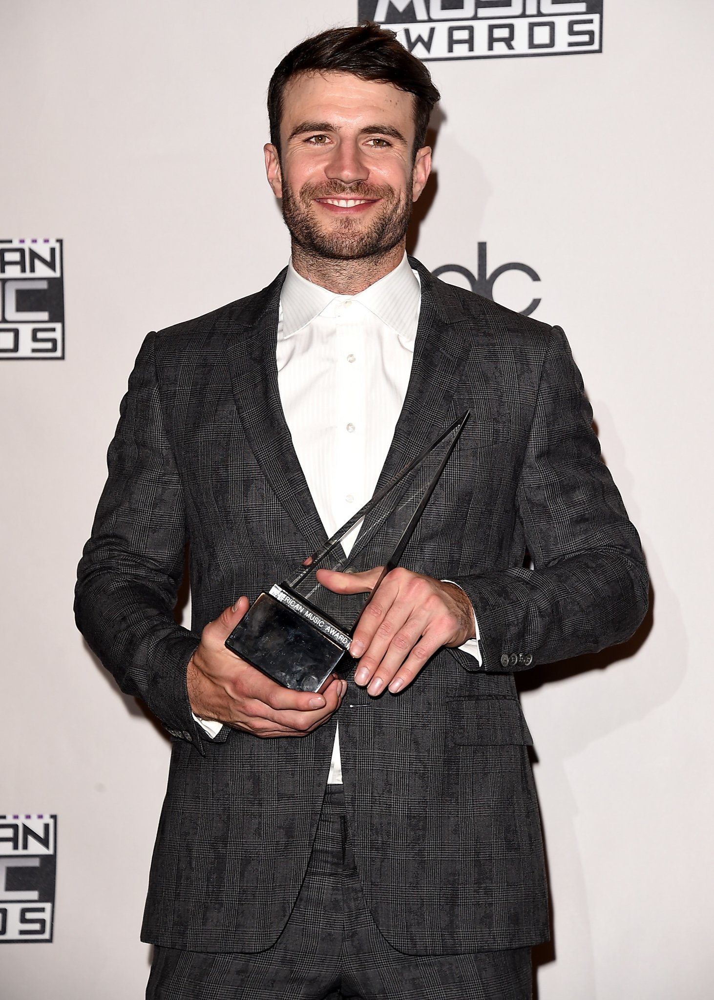 Sam Hunt, Seal pump up fans at Super Bowl Tailgate Party