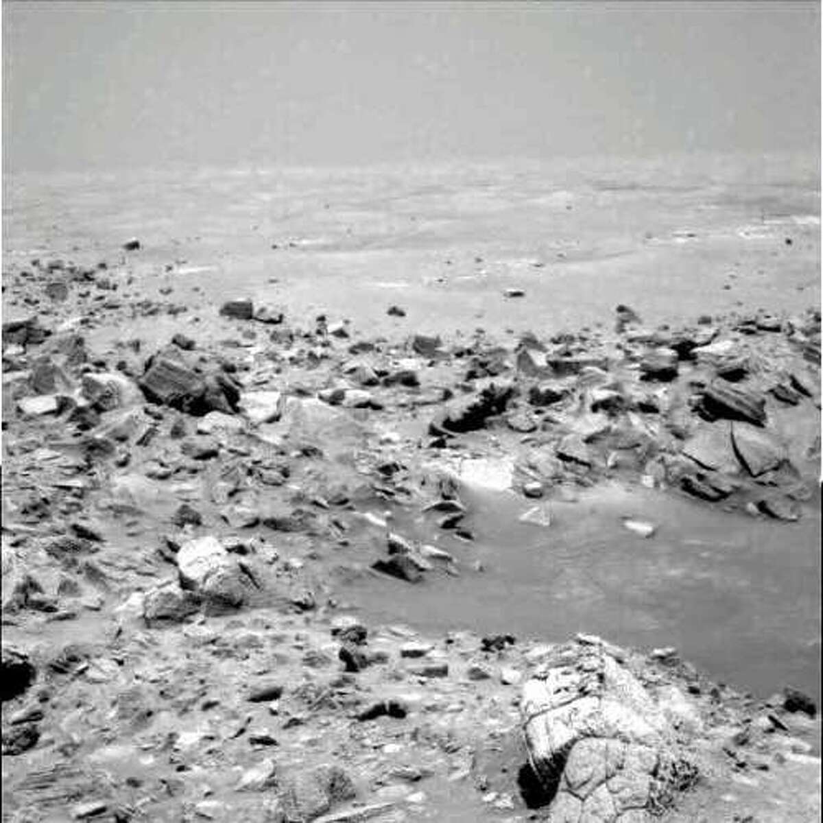 A strange thing seen on Mars that might actually mean something
