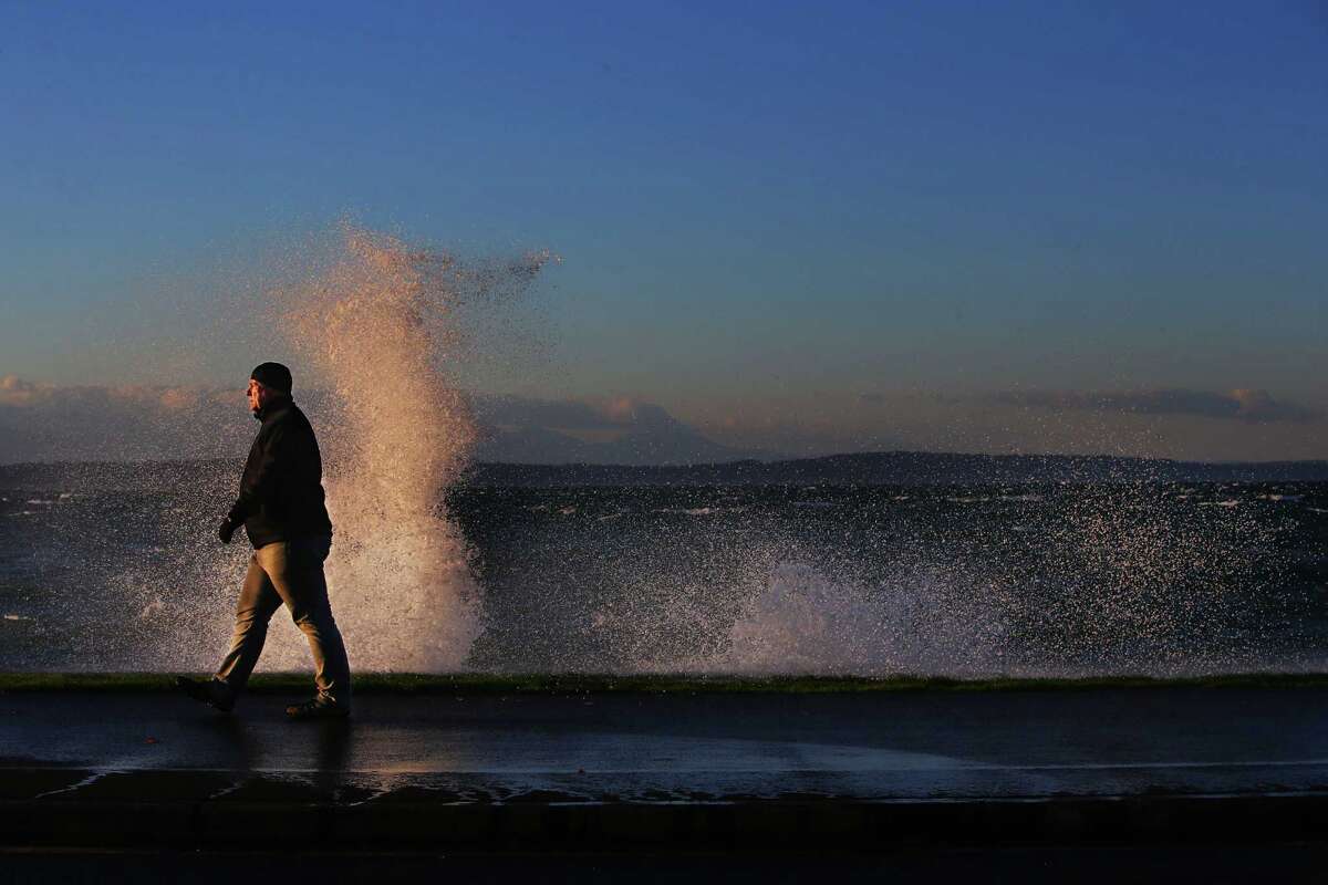 Super-low tides are coming to the West Coast starting next week. Here's ...