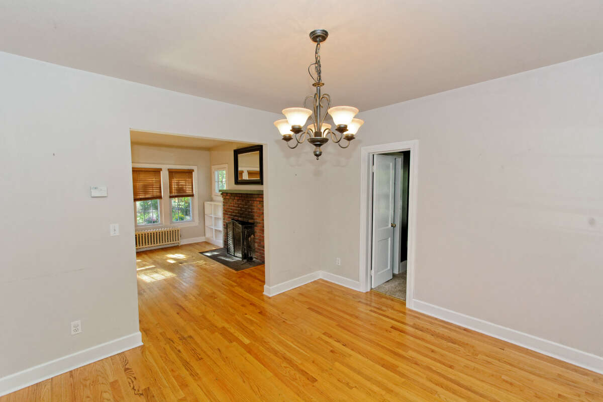 House of the Week: Tudor cottage in Glenville