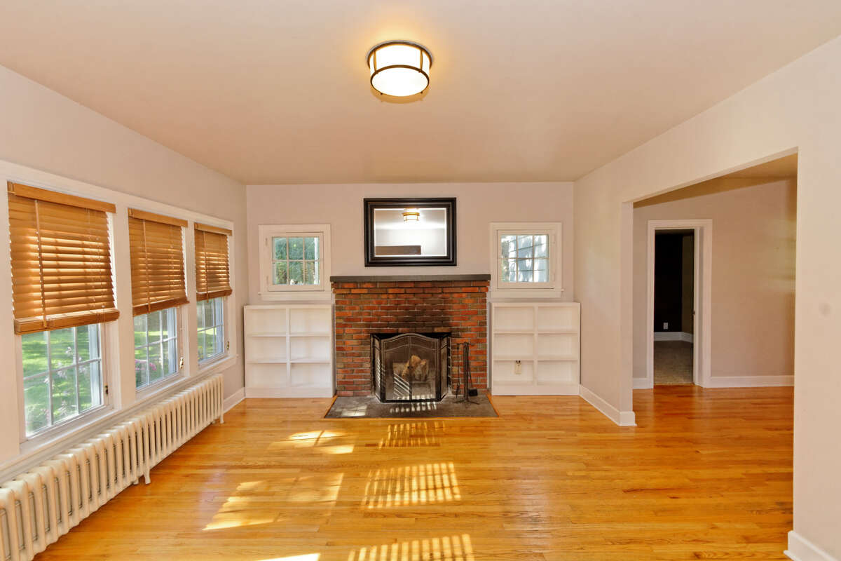 House of the Week: Tudor cottage in Glenville