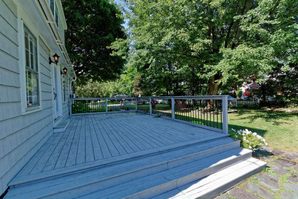 House of the Week: Tudor cottage in Glenville