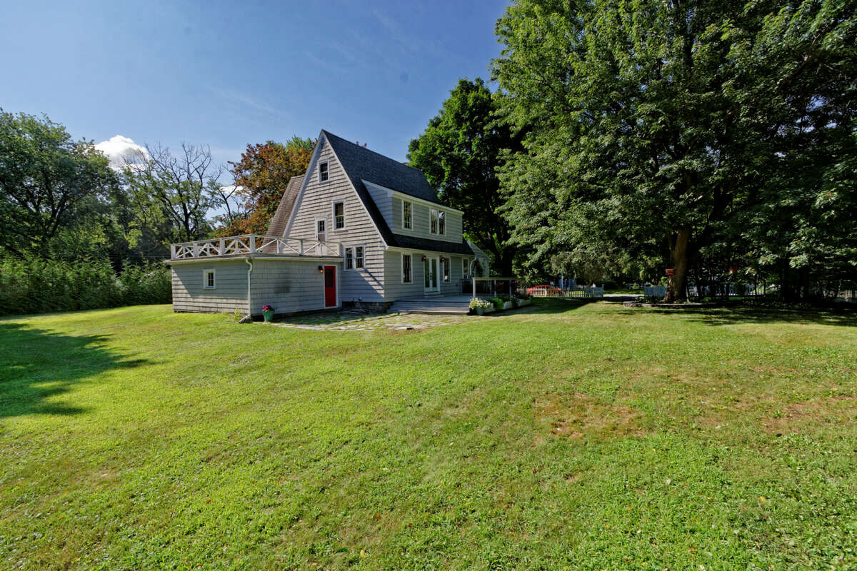 House of the Week: Tudor cottage in Glenville
