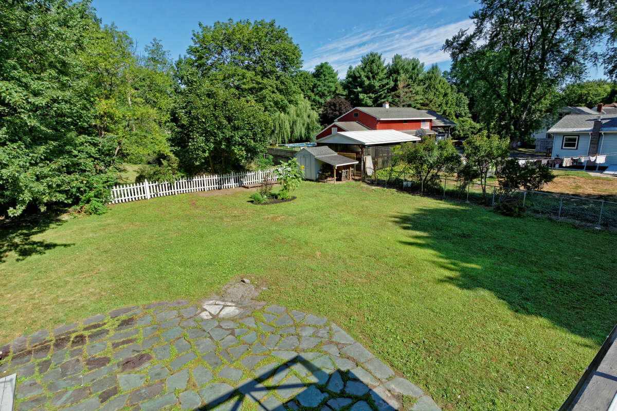 House of the Week: Tudor cottage in Glenville