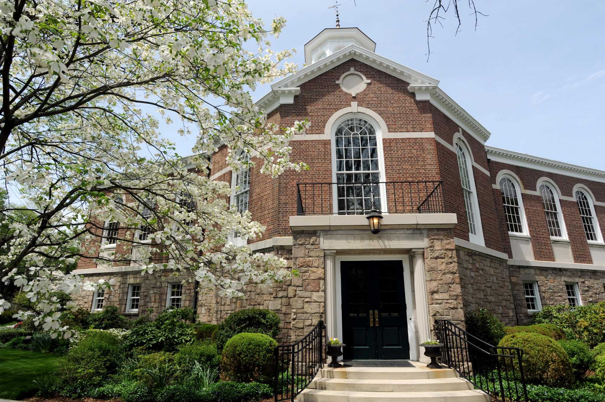 Greenwich libraries to re-open Saturday