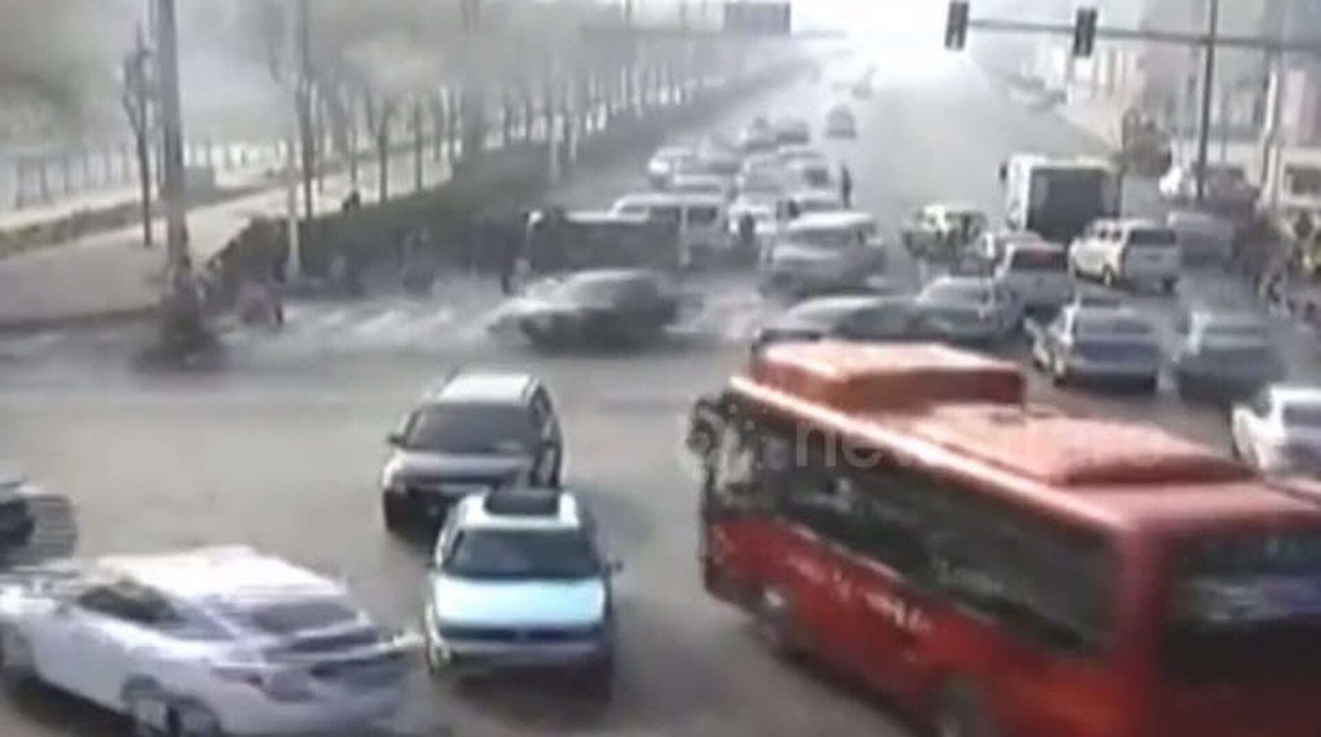 Levitating cars in China mystery solved