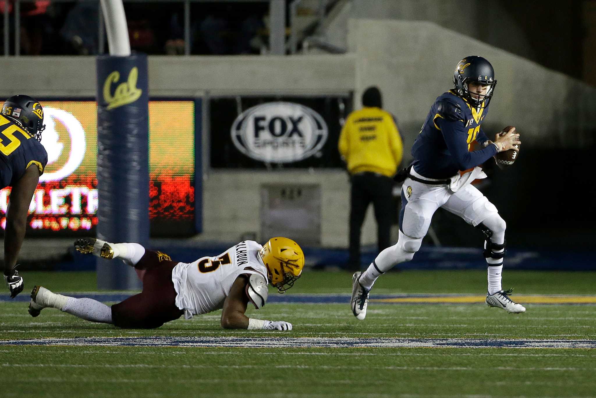 Jared Goff adds to Cal legacy with record-breaking performance