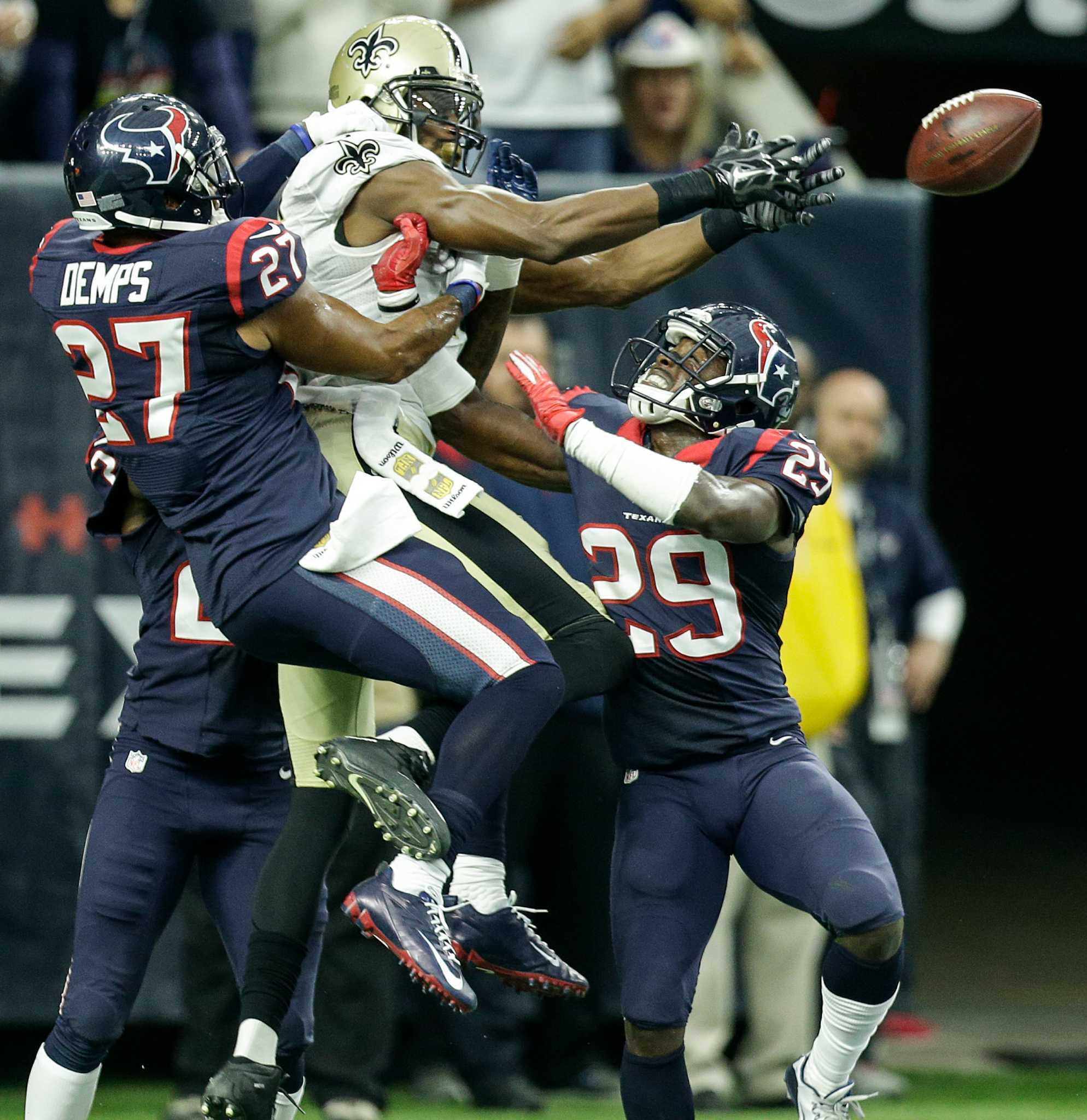 Texans now look the part of first-place team