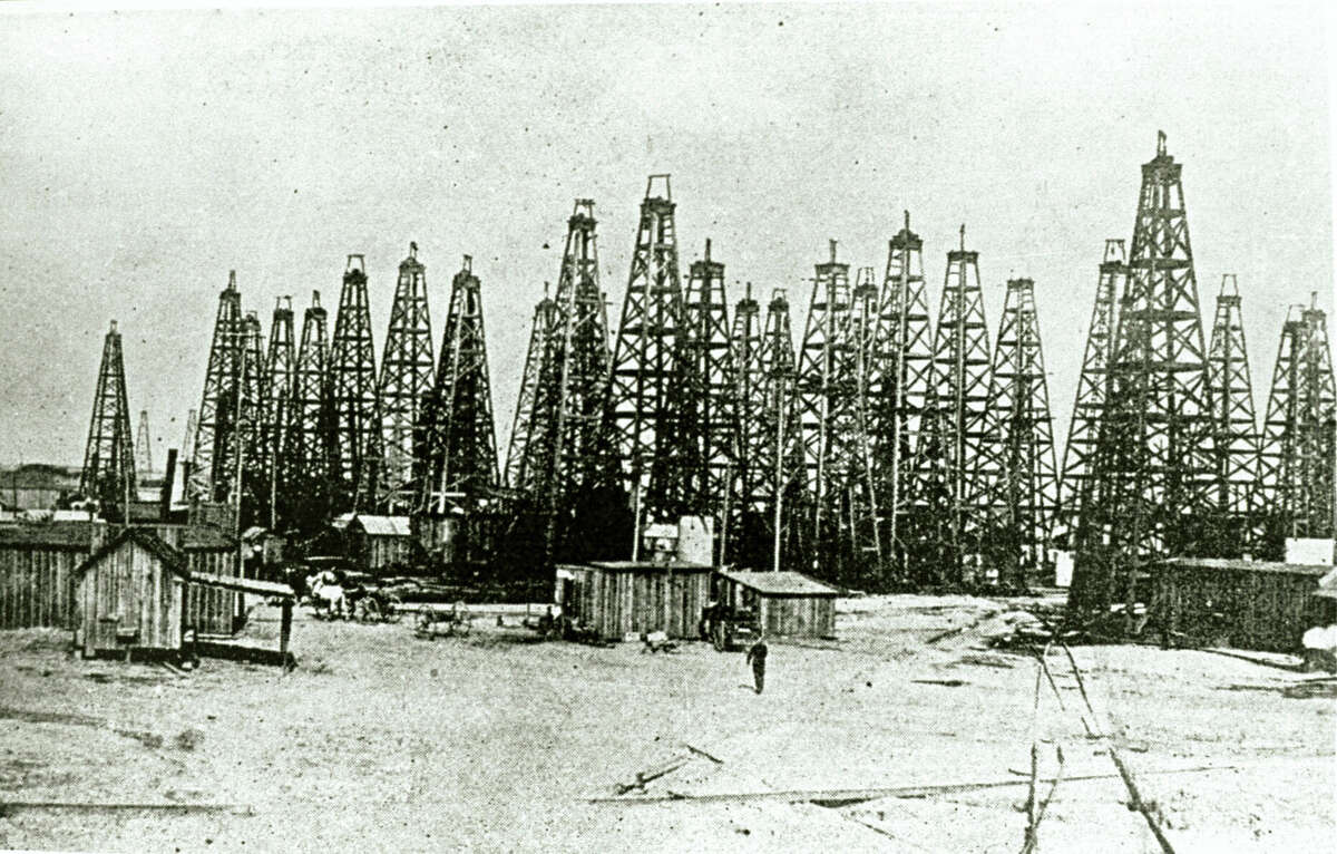 Historical photos show life during the oil boom in Texas