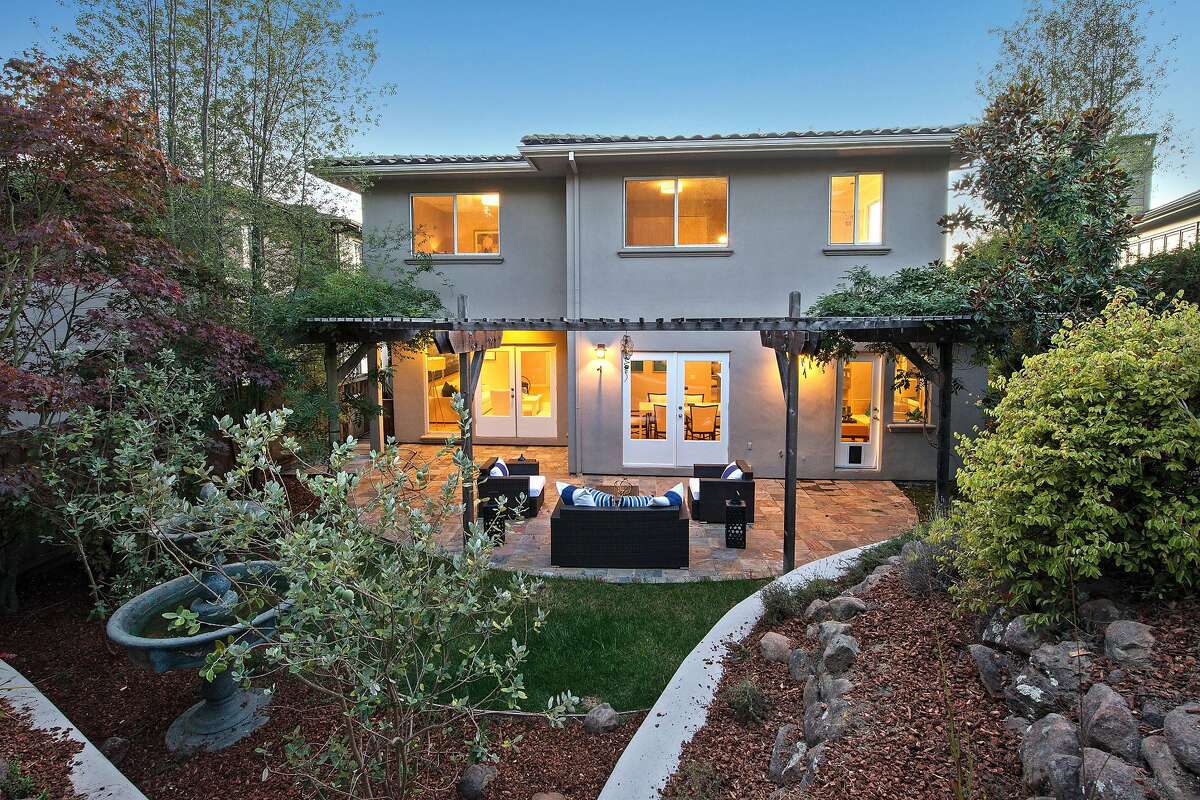 Broadway Terrace home in woodland setting in Oakland