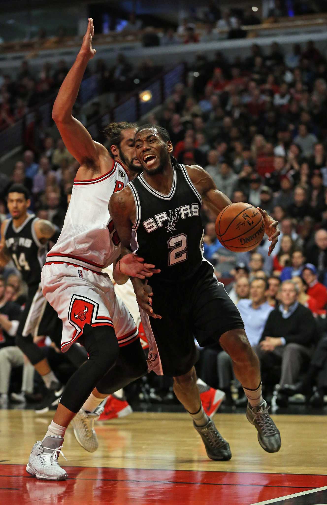 Popovich puts Spurs’ offense on the clock