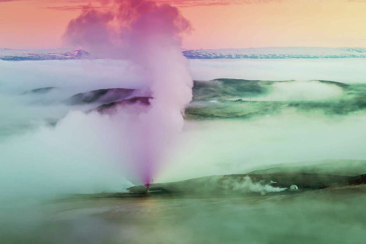 Stunning images of hot springs around the world