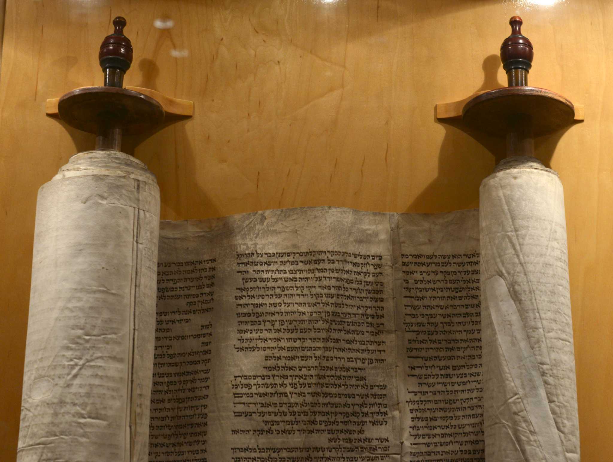 Torahs looted during Holocaust to be displayed here