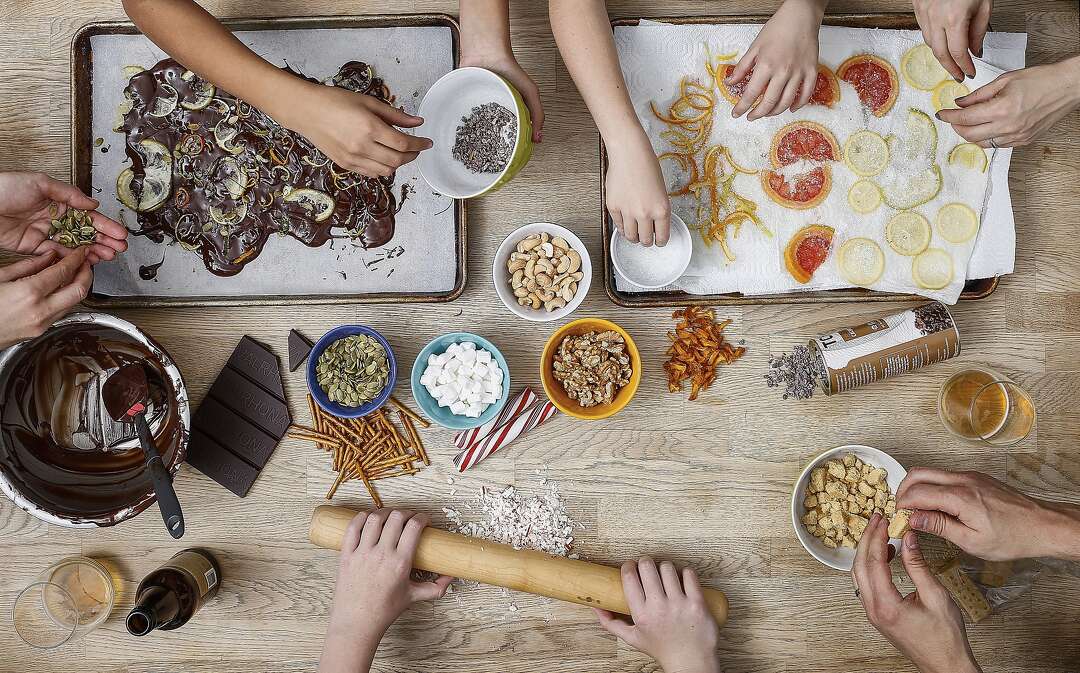 Host a DIY food gift party for sweet & spicy holidays