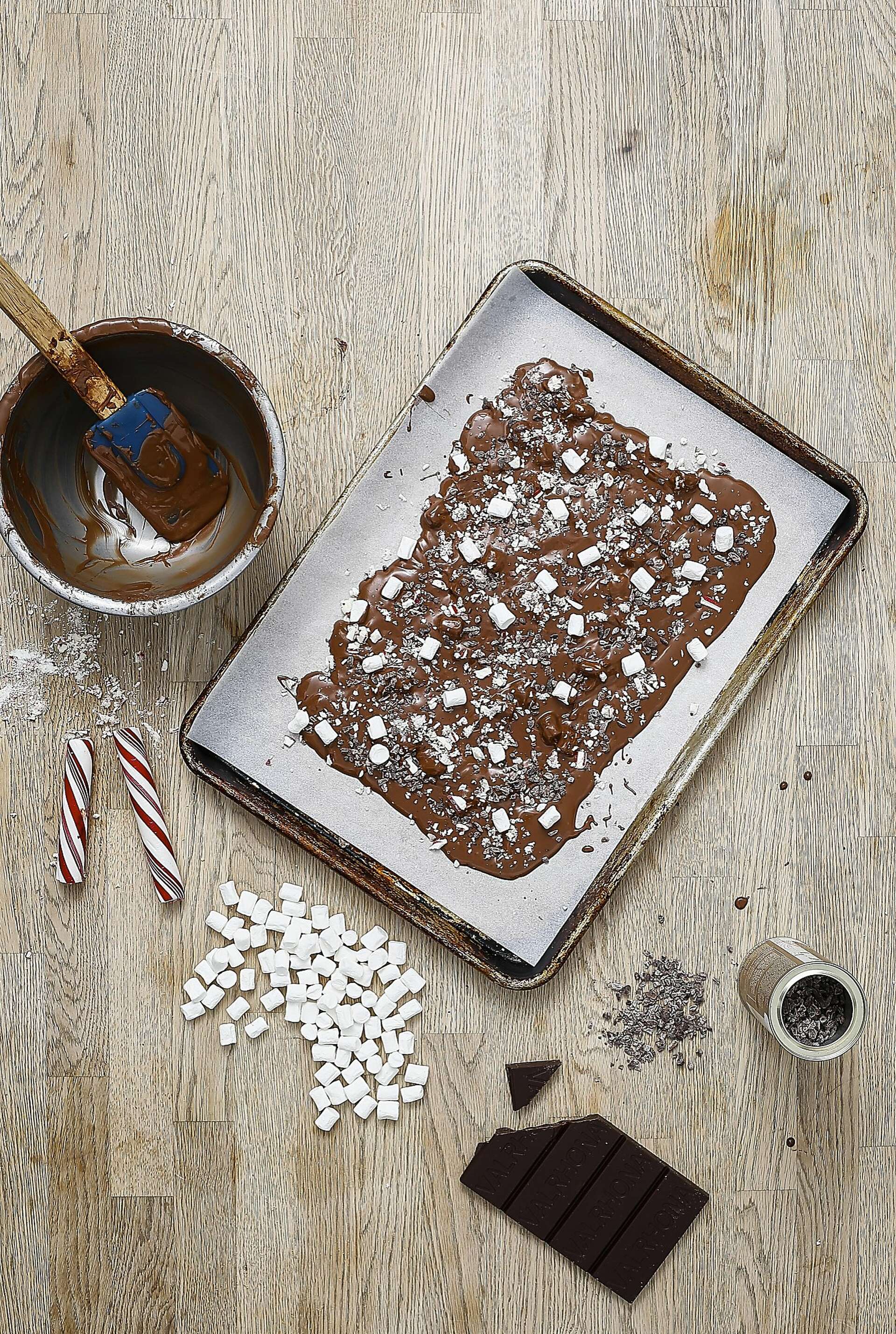 Host a DIY food gift party for sweet & spicy holidays