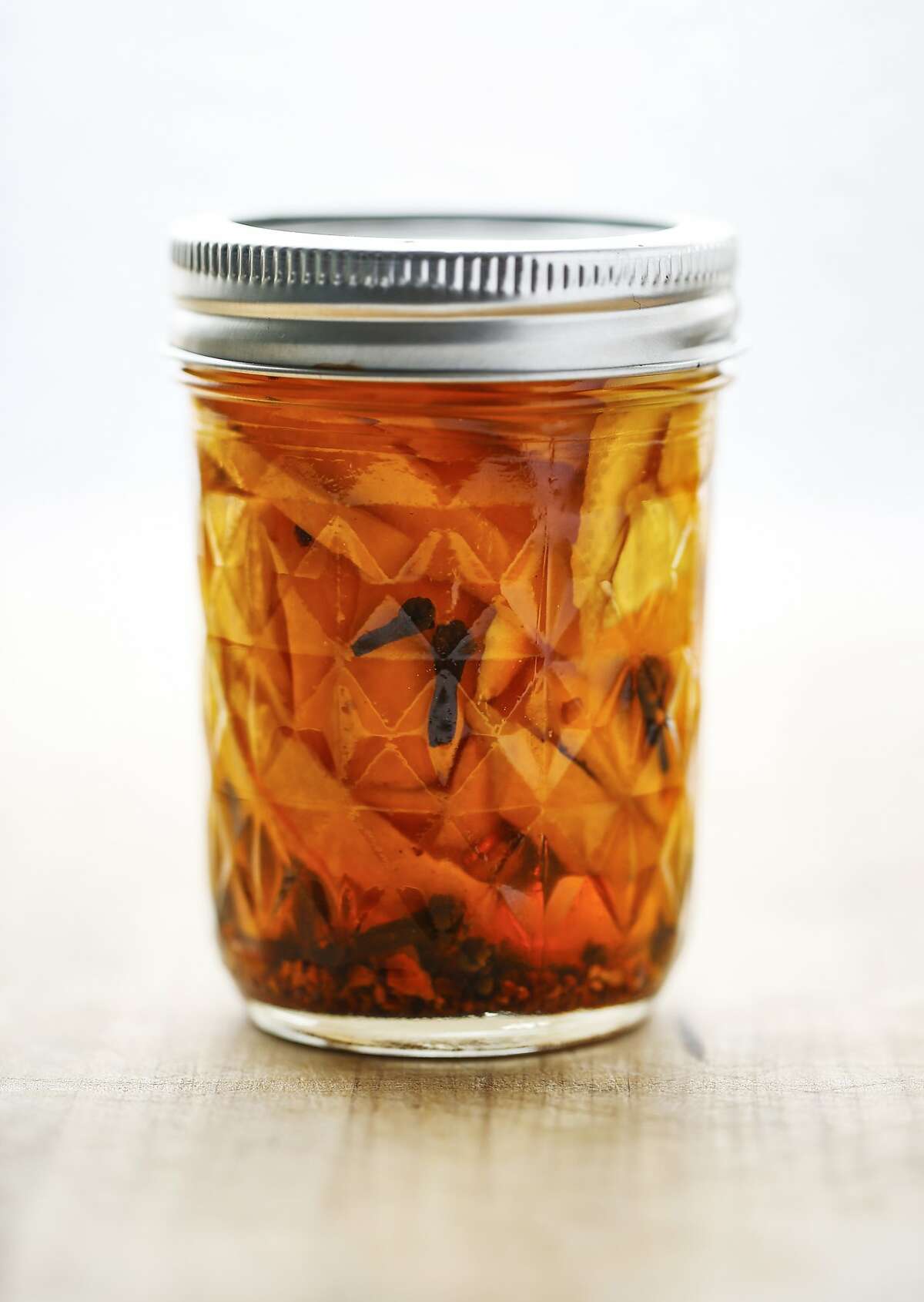 Host a DIY food gift party for sweet & spicy holidays