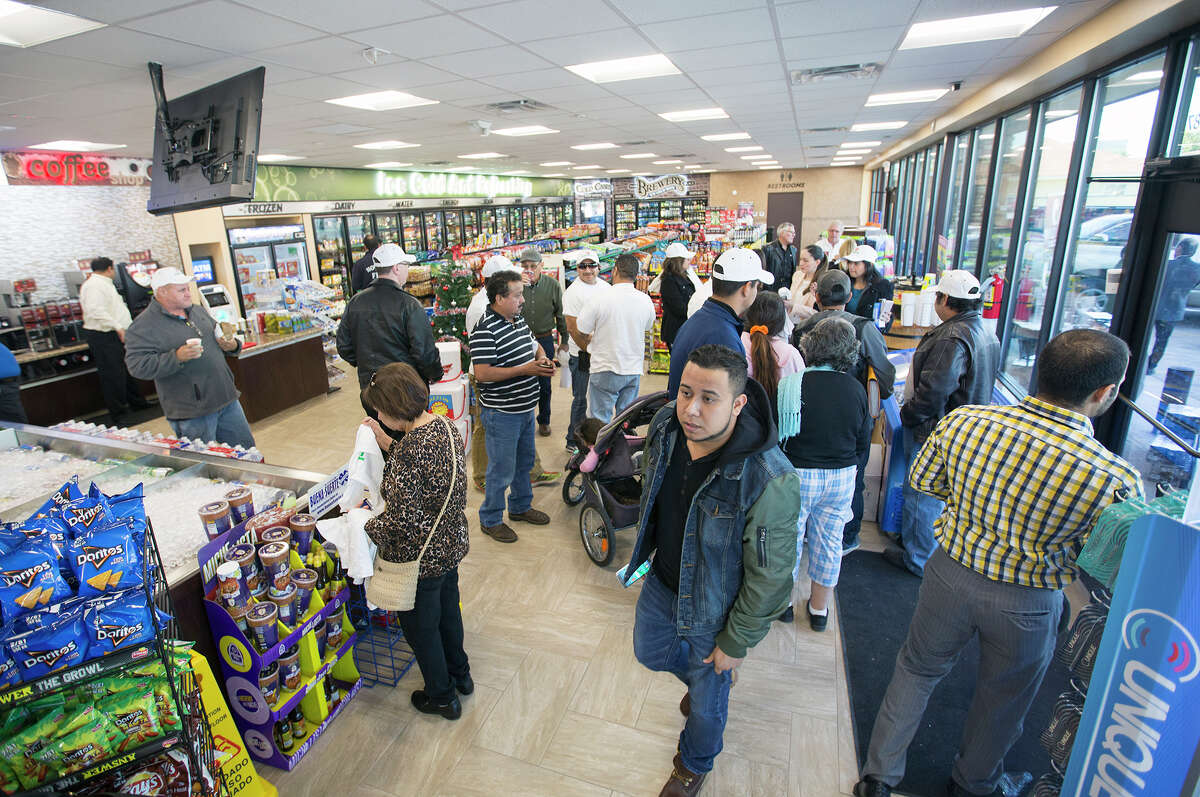 Mexico’s Pemex enters Texas fuel market