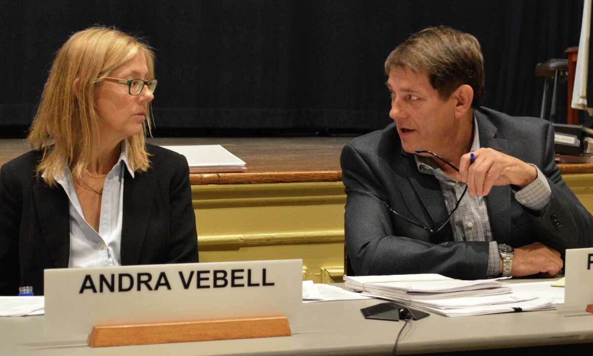 Stephens holds P&Z chairmanship as Democrat breaks ranks