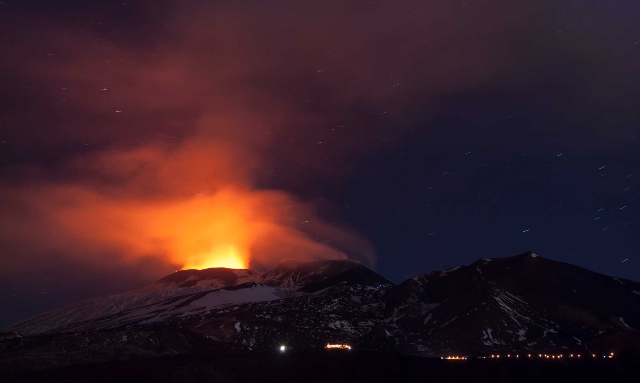 Italy's Mt. Etna erupts in terrifying, beautiful fashion