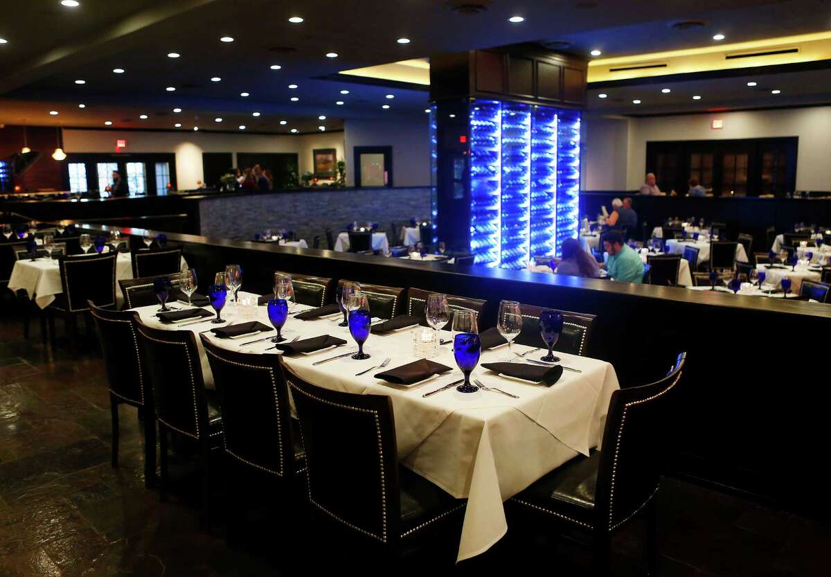 New Killen's steakhouse making a splash in Pearland