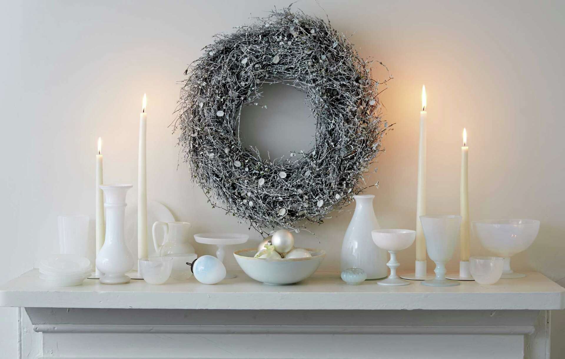 Deck the table with designer Tricia Foley