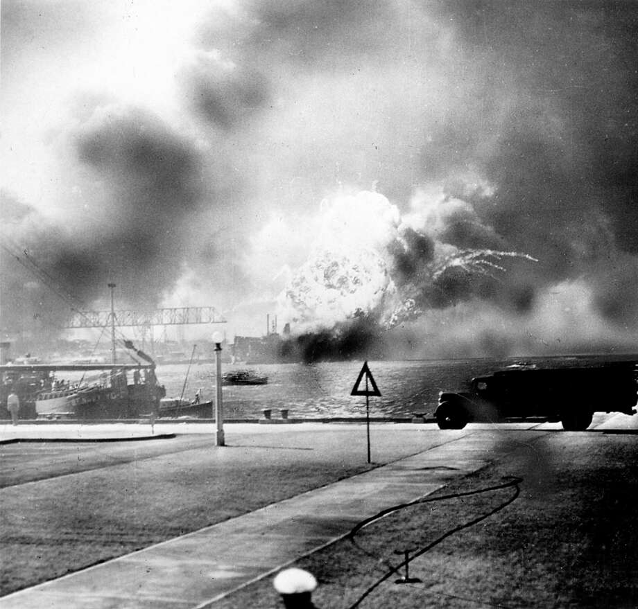 Underwater drone explores the wreck of the USS Arizona in Pearl Harbor ...