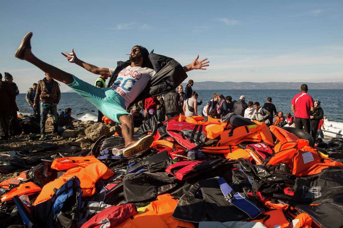 Syrian refugees' plight wrenches volunteers who save them