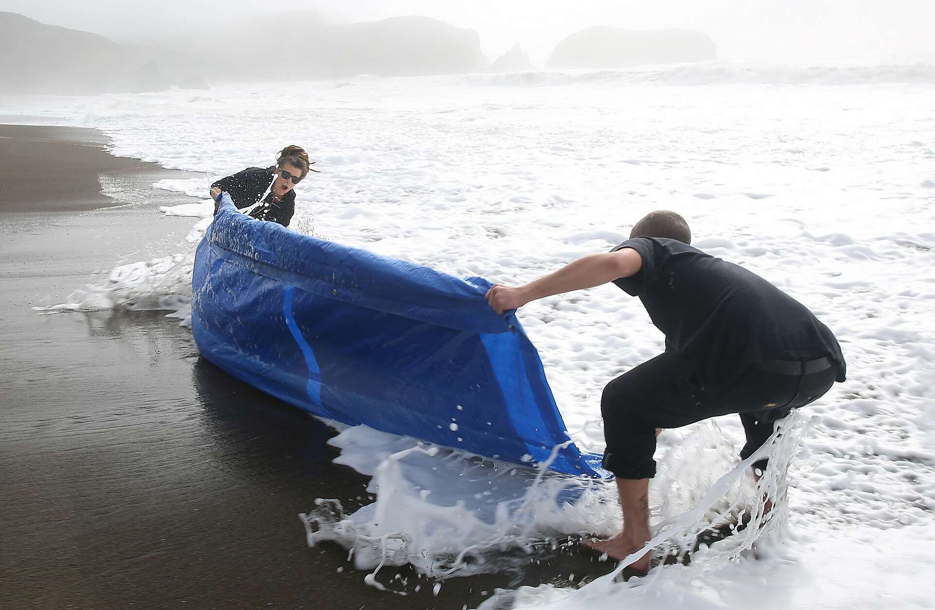 S.F. artist Meghann Riepenhoff works with waves on abstract works