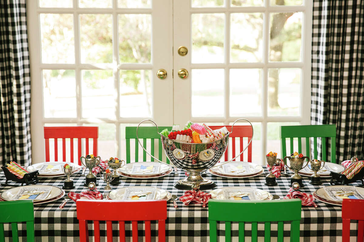 Tablescaping brings artistry to home entertaining