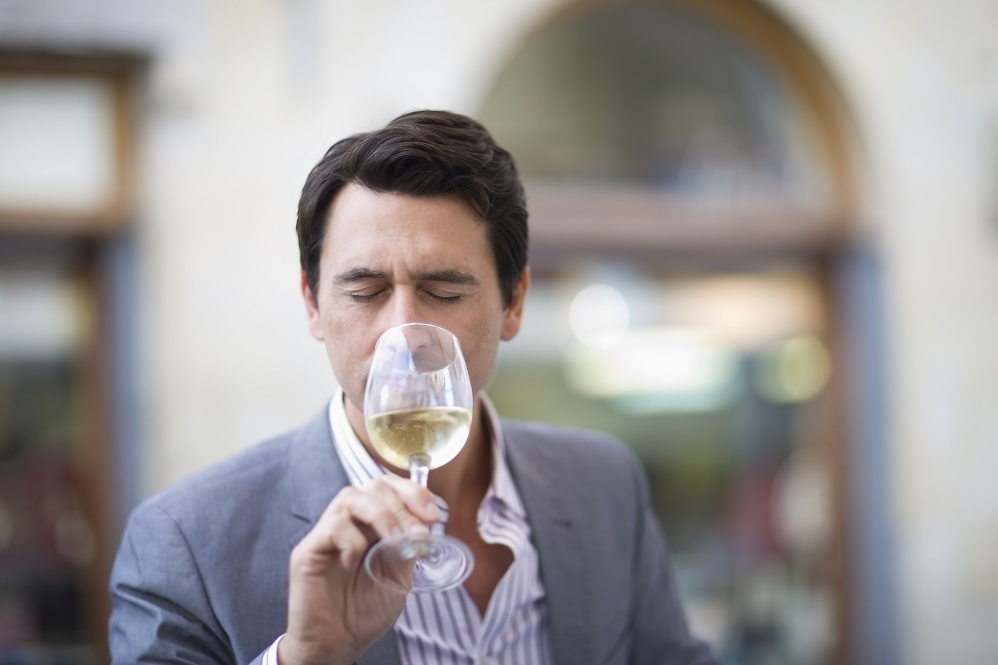 7 pennywise hacks for wine that smells or tastes bad