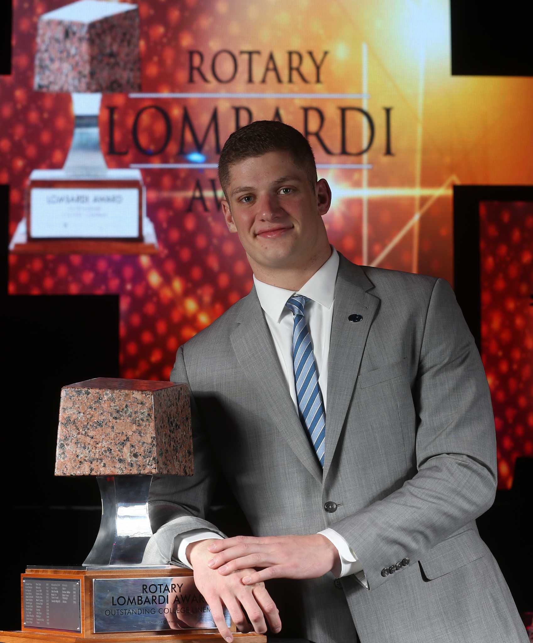 Penn State walk-on Carl Nassib takes home Rotary Lombardi Award