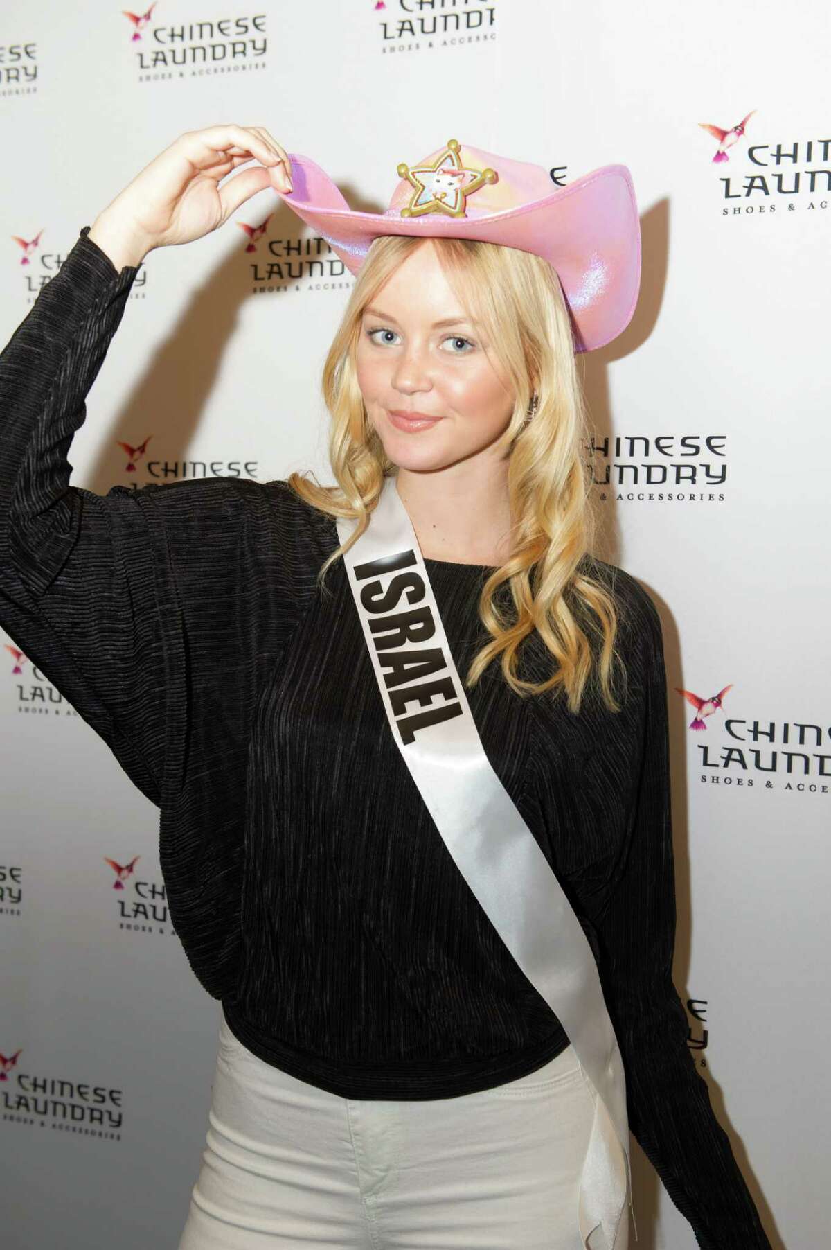 Miss Universe contestants are still flawless without makeup