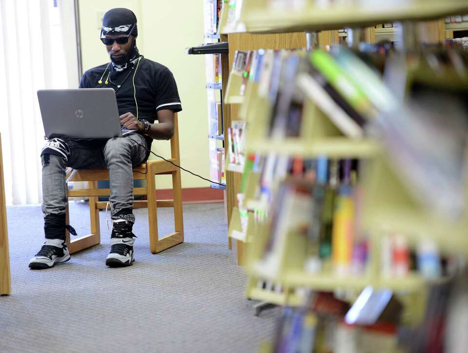 City to get more library branches