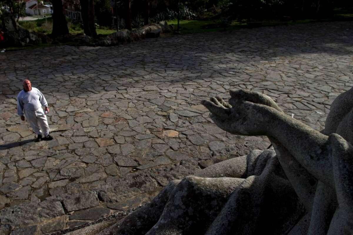 Slideshow: Holy Week around the world