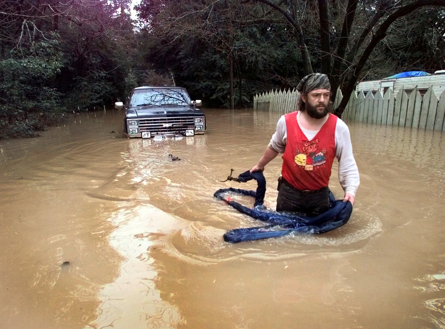 Russian River towns rise from past disaster to weather the floods