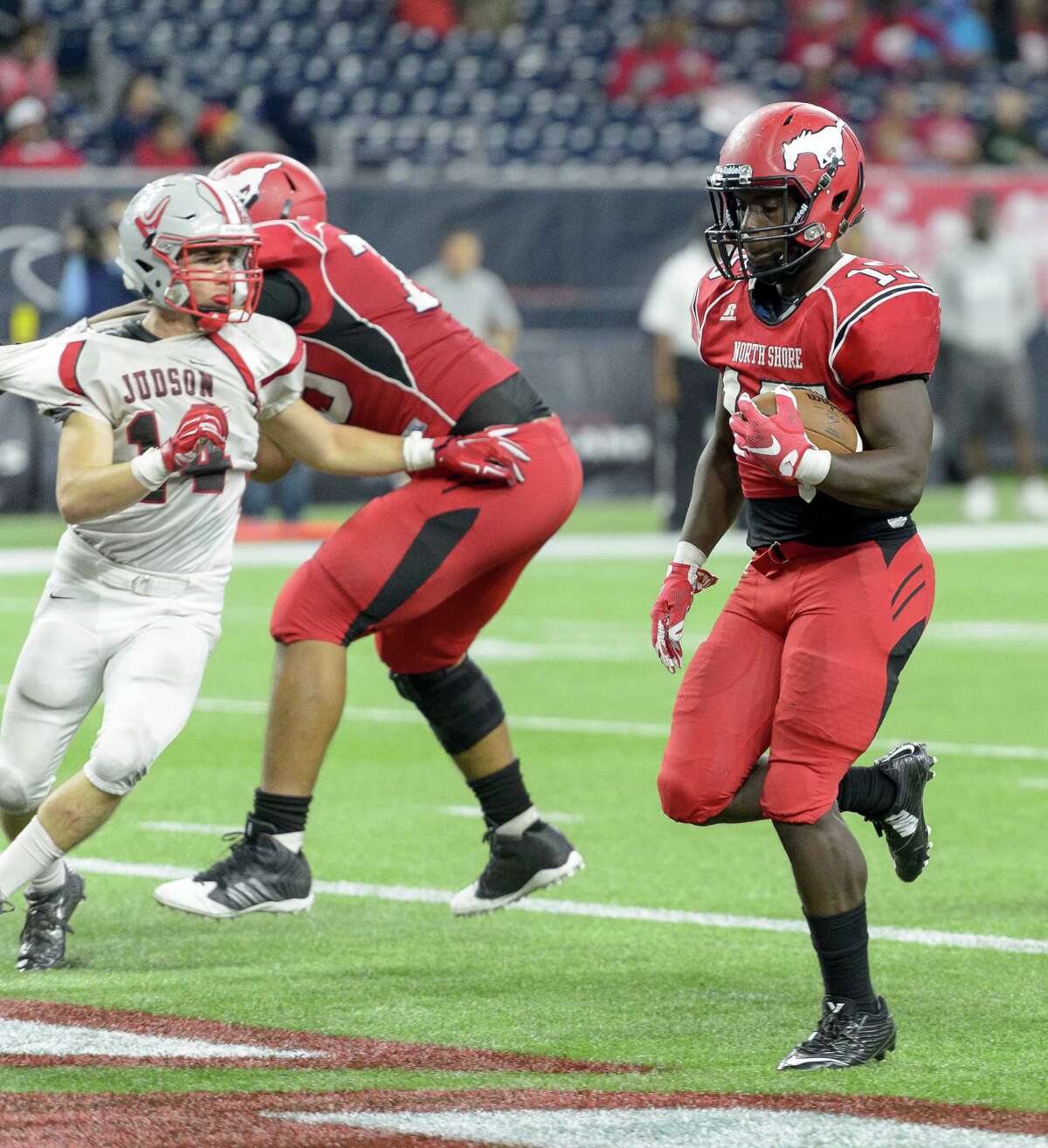 North Shore grinds out a gritty performance against Judson in state ...