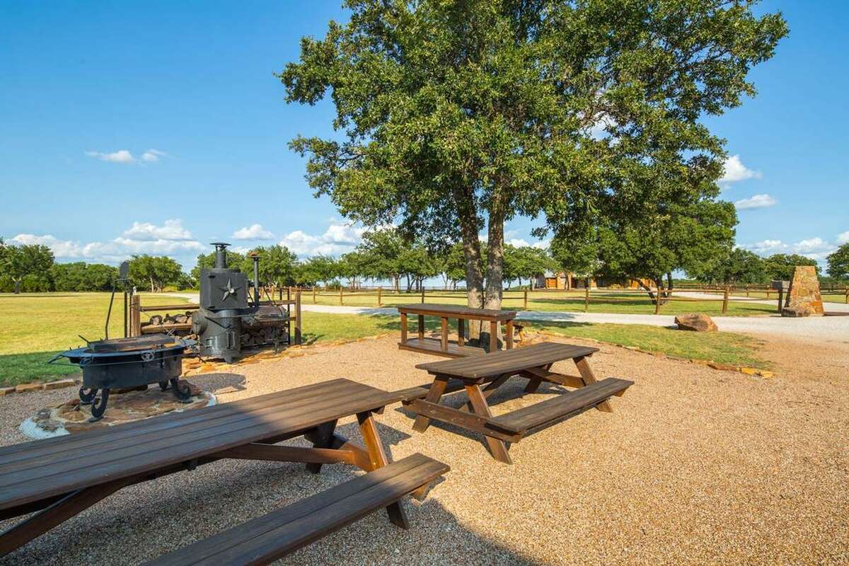 Luxury log cabin and 757-acre Texas ranch listed at $5M