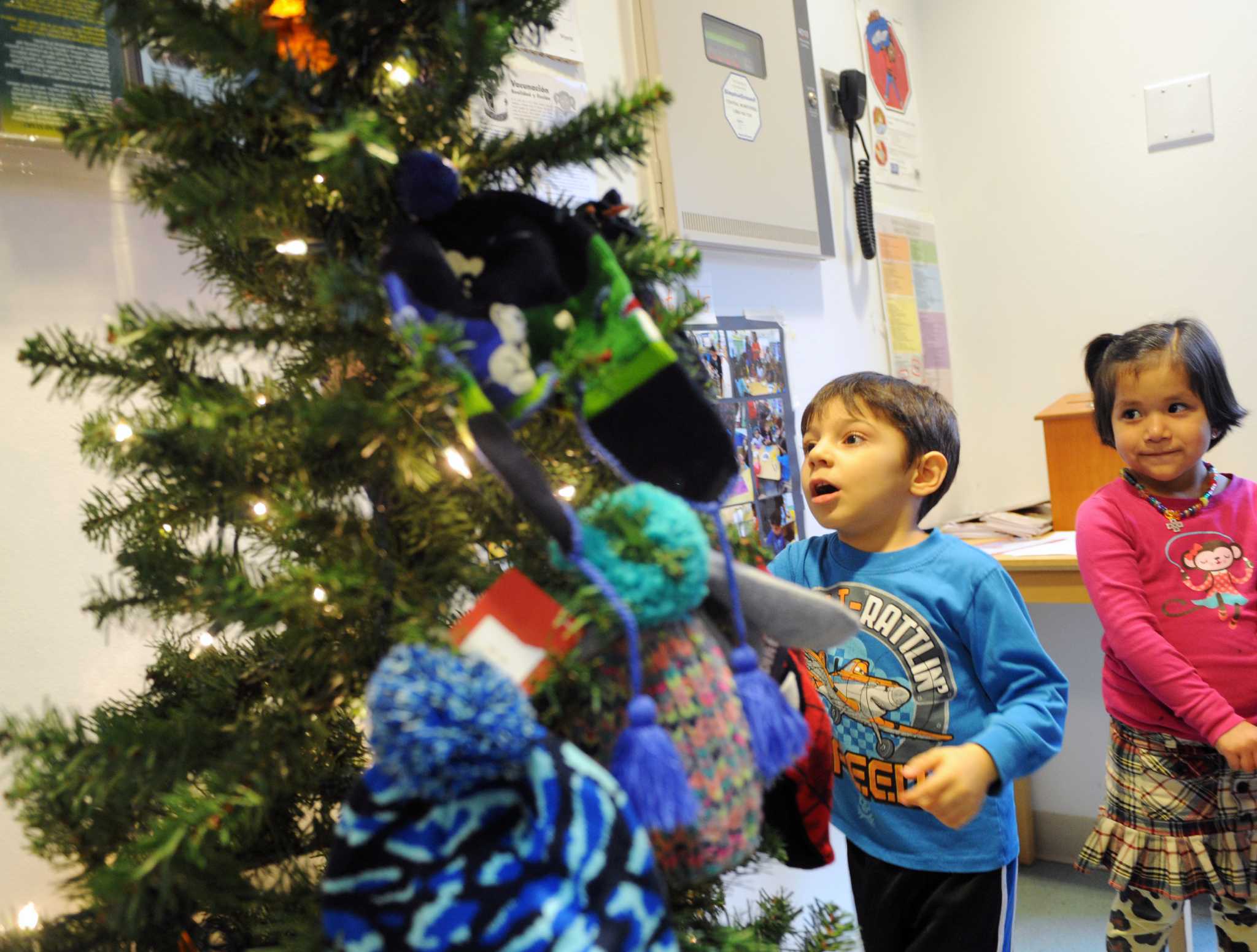 Preschoolers learn the warmth of holiday giving