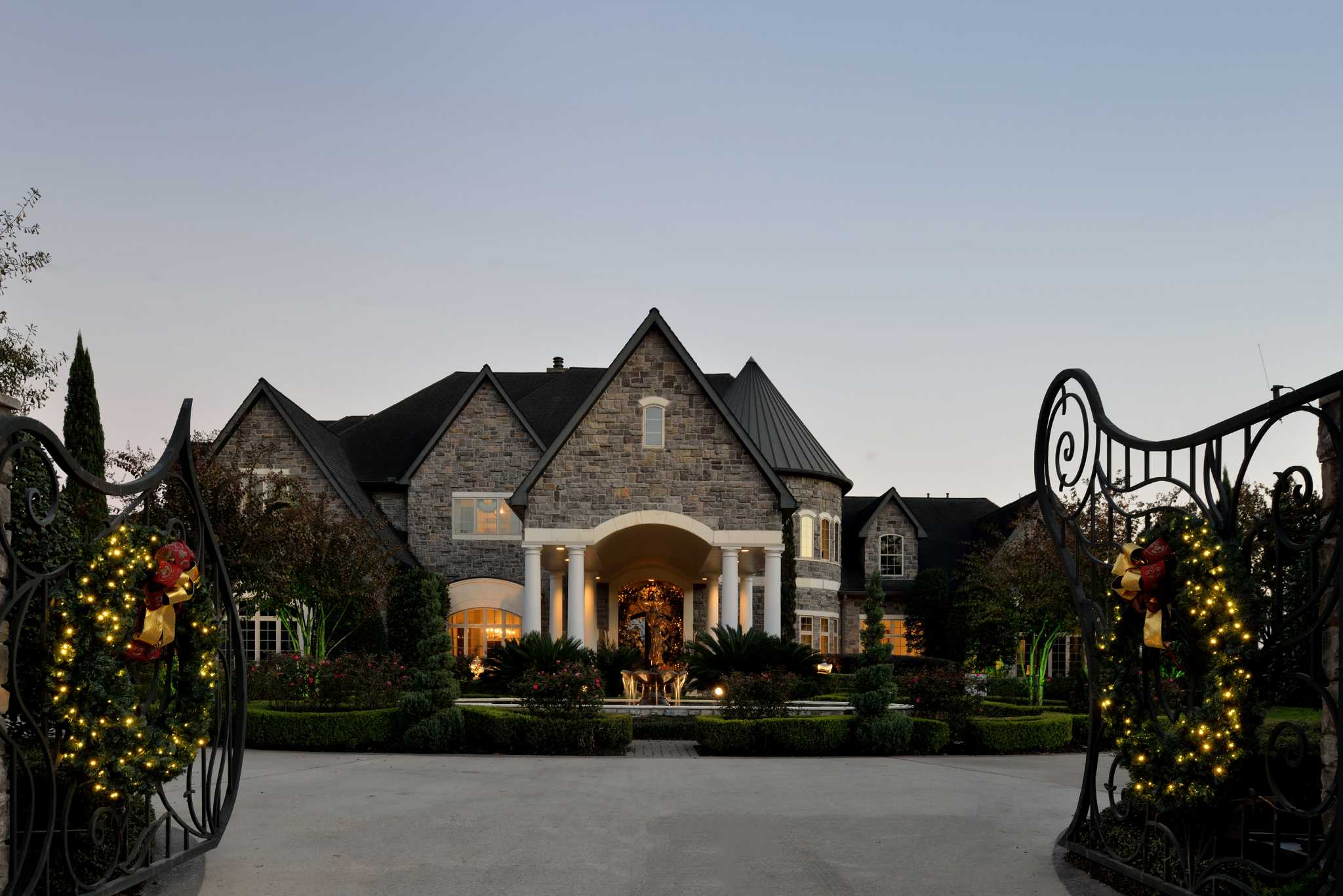 Check out a holiday showhouse this weekend