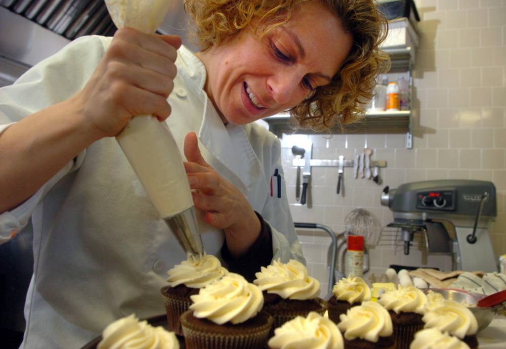 Amore Baking Company finds home at Brick Walk Promenade