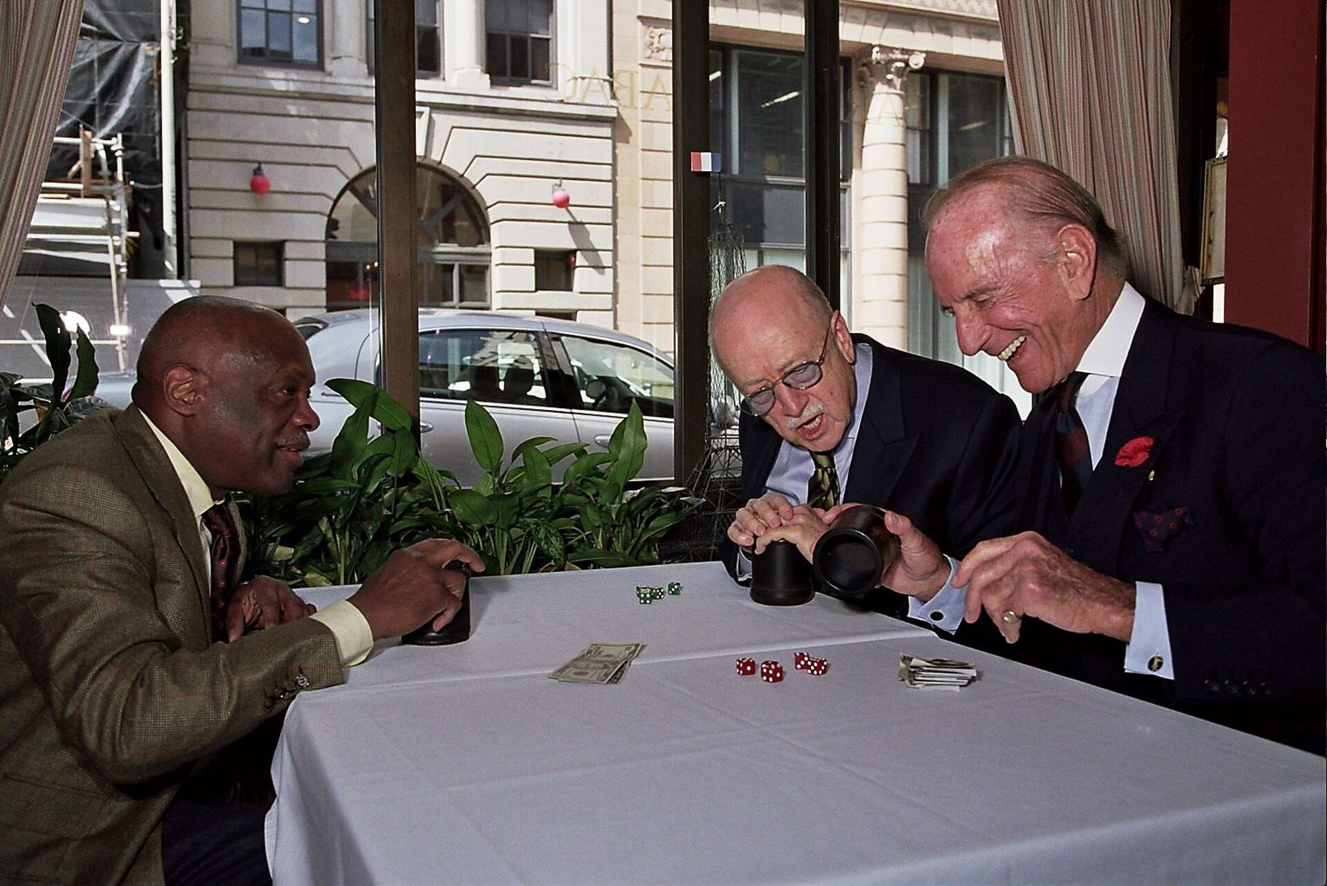 Matthew Kelly, lover of S.F.’s social life, dies at 95